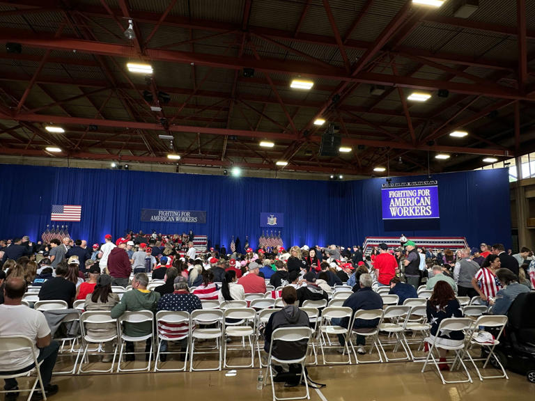 Trump to deliver remarks near NJ border: 'A lot of excited people'