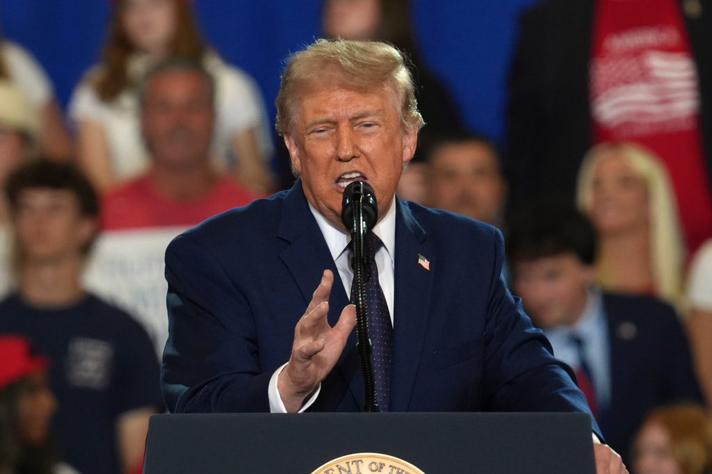 Trump veers off-topic during speech in New York that was supposed to be ...