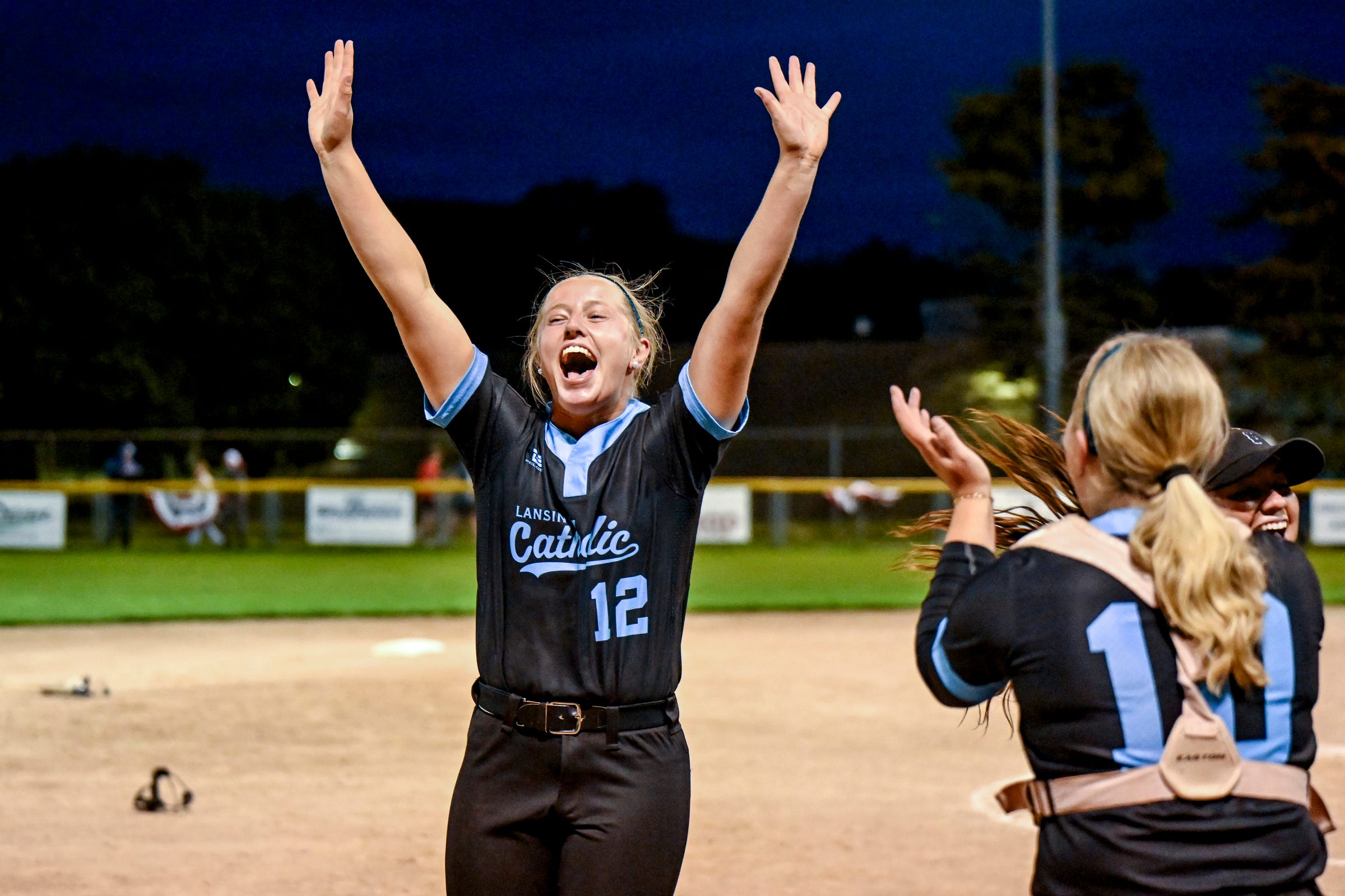 Classic repeat: Lansing Catholic fends off Grand Ledge to win softball ...