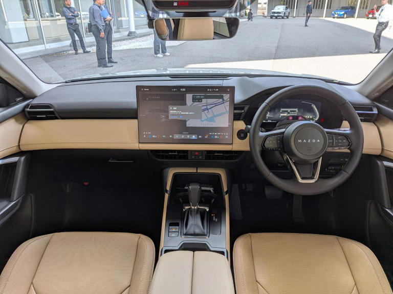 ついにマツダもGoogle搭載! 新型「CX-5」のナビ周りについて開発陣に聞く