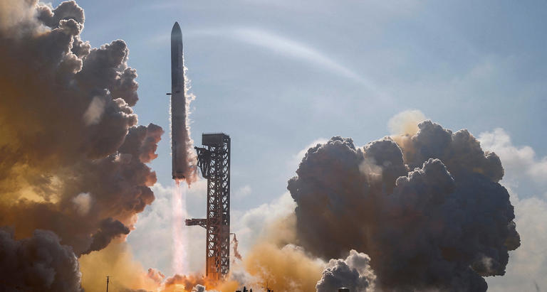 SpaceX Starship test flight success ahead of IPO