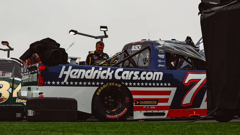 Rain forces double-postponement of NASCAR truck race at Charlotte