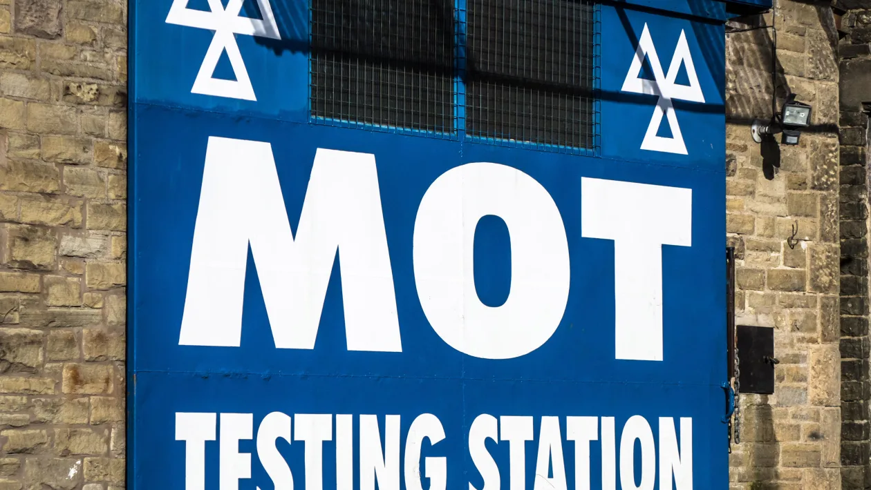 Driving without an MOT now carries a £1,000 fine and penalty points
