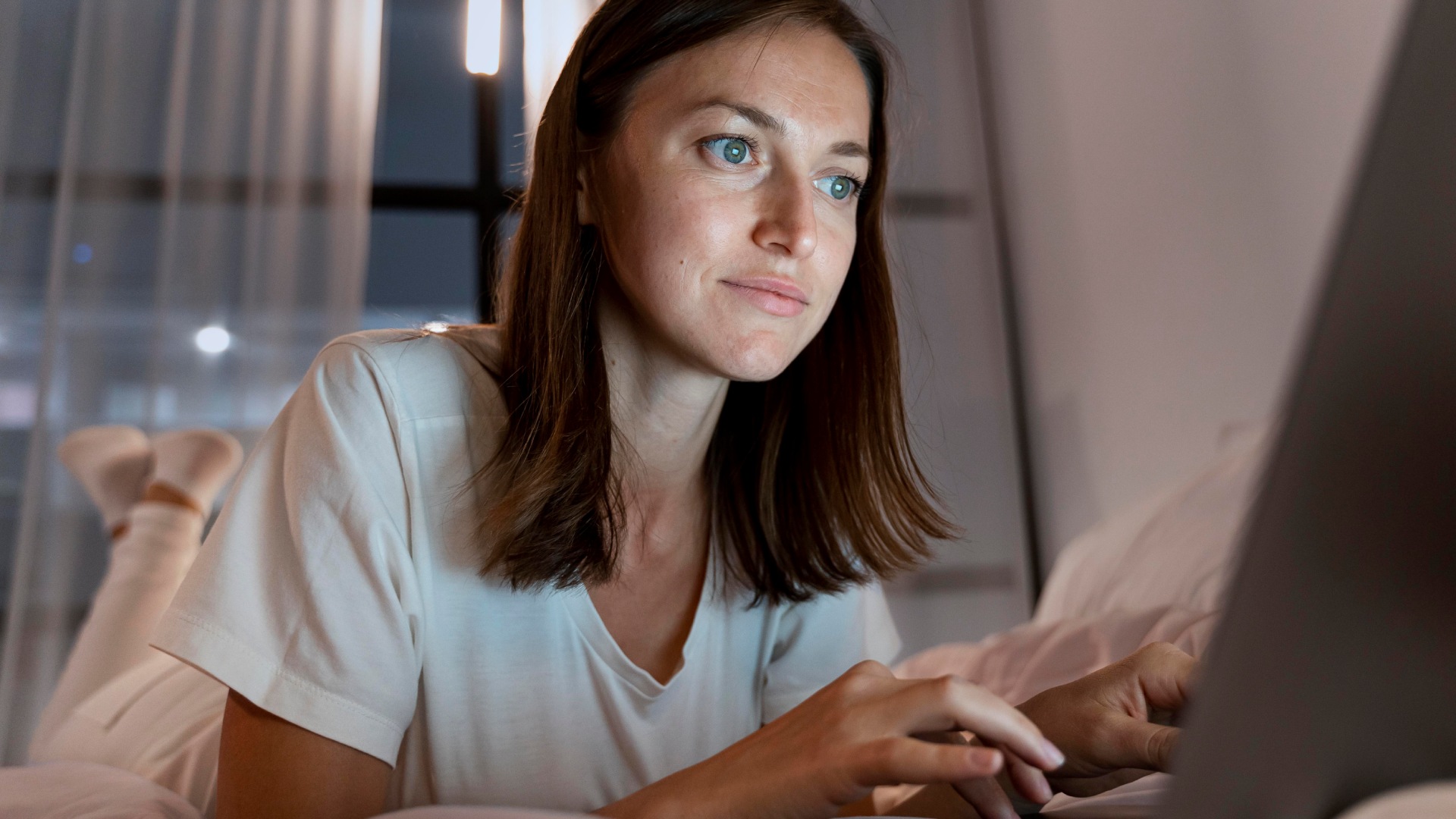 The "Netflix face" intrigues dermatologists: is it just a buzz or does ...