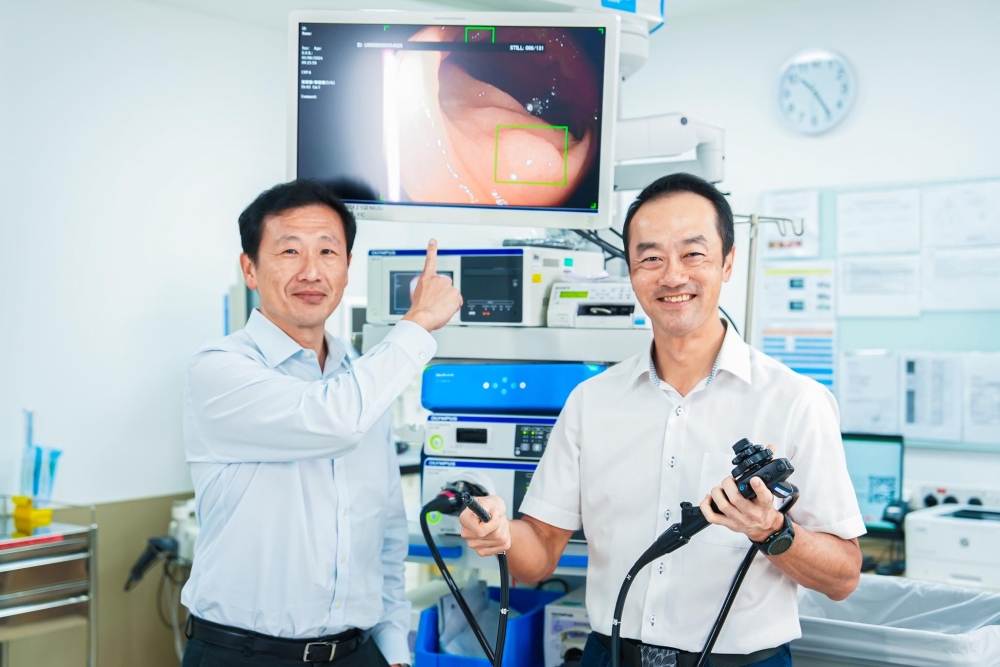 Singapore Manpower and Health Minister relinquishes political office to ...