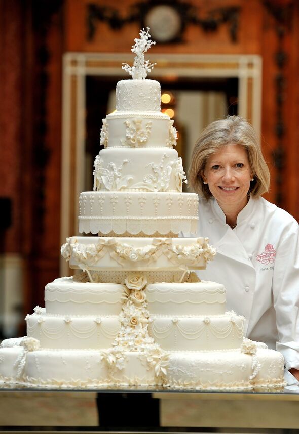 Slice of Prince William and Princess Kate's wedding cake goes on sale ...