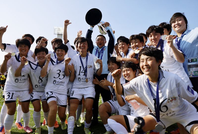 Soccer-North Korea's Naegohyang beat Tokyo Verdy to win Asian women's title