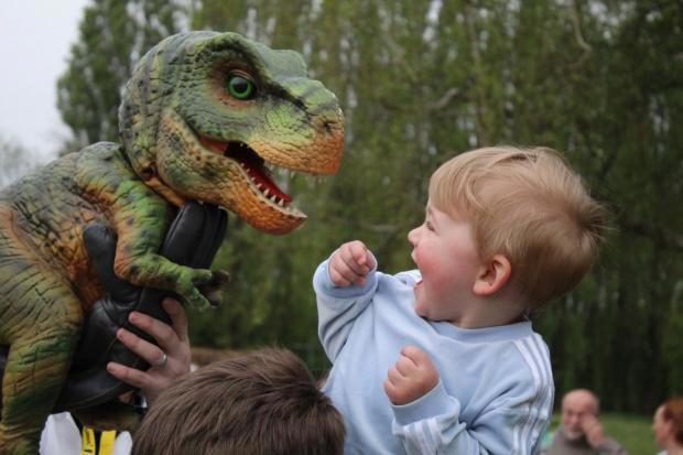 Giant dinosaurs to roam Oldham park at family event next month