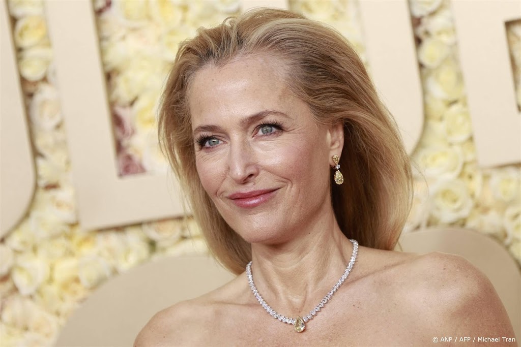 Teenage sex met Gillian Anderson wint Queer Palm in Cannes