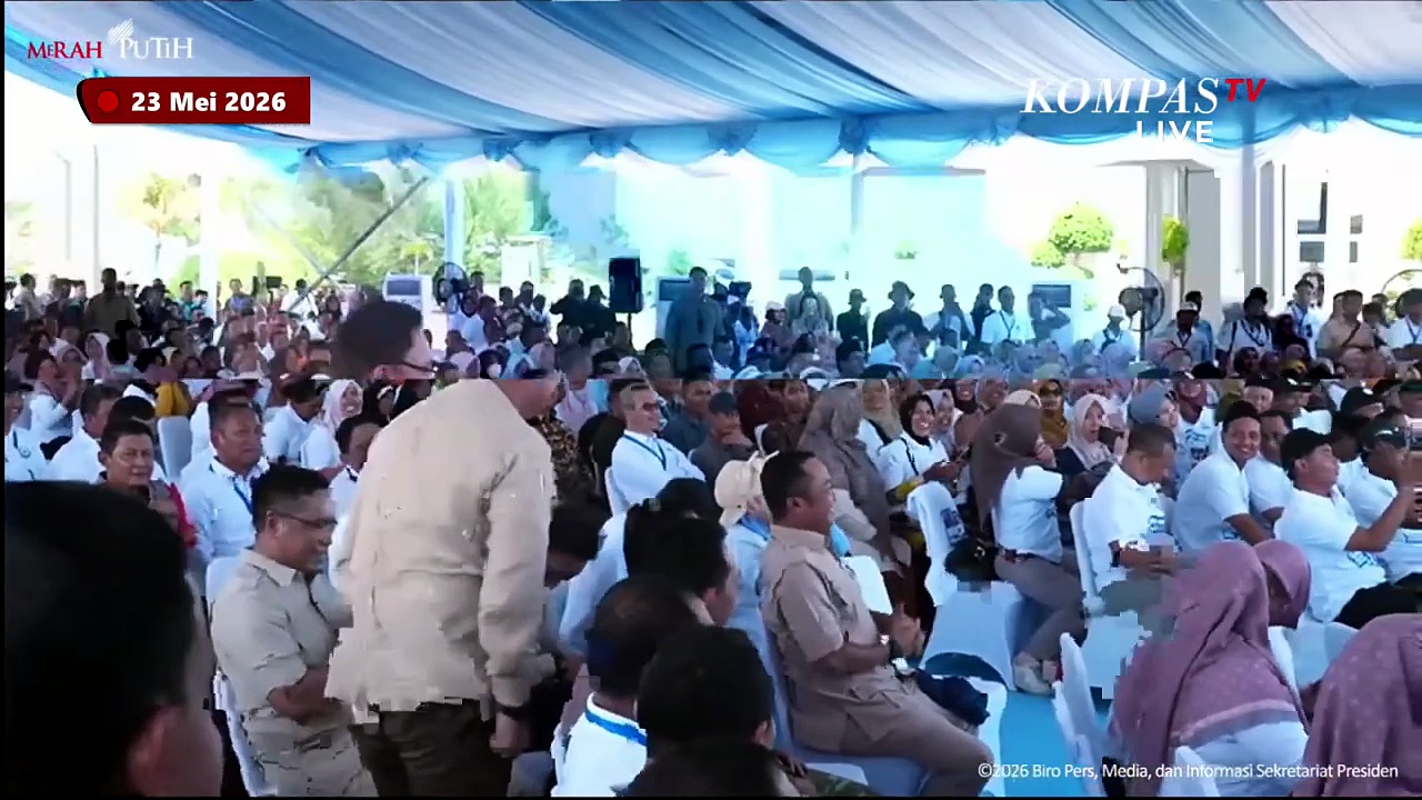 Ngakak! Guyon Prabowo tak mau sebut Seskab Teddy buat emak-emak Kebumen ...