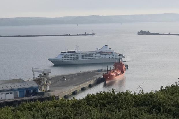 Luxury cruise ship docks in Portland for 'hottest weekend of the year'
