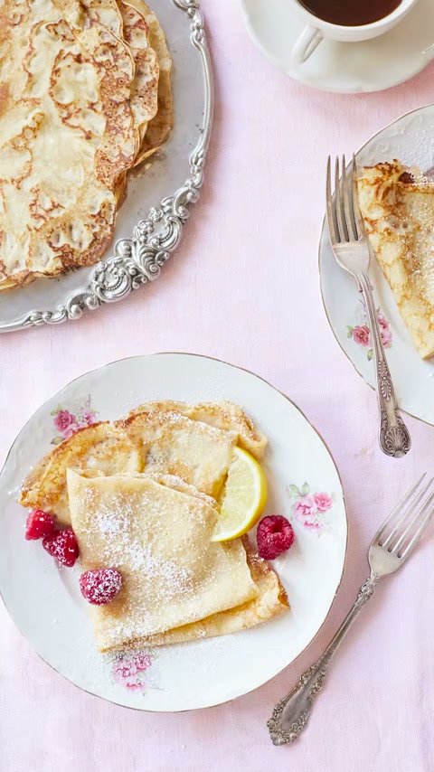 How to make crepes at home | Easy crepe recipe #shorts