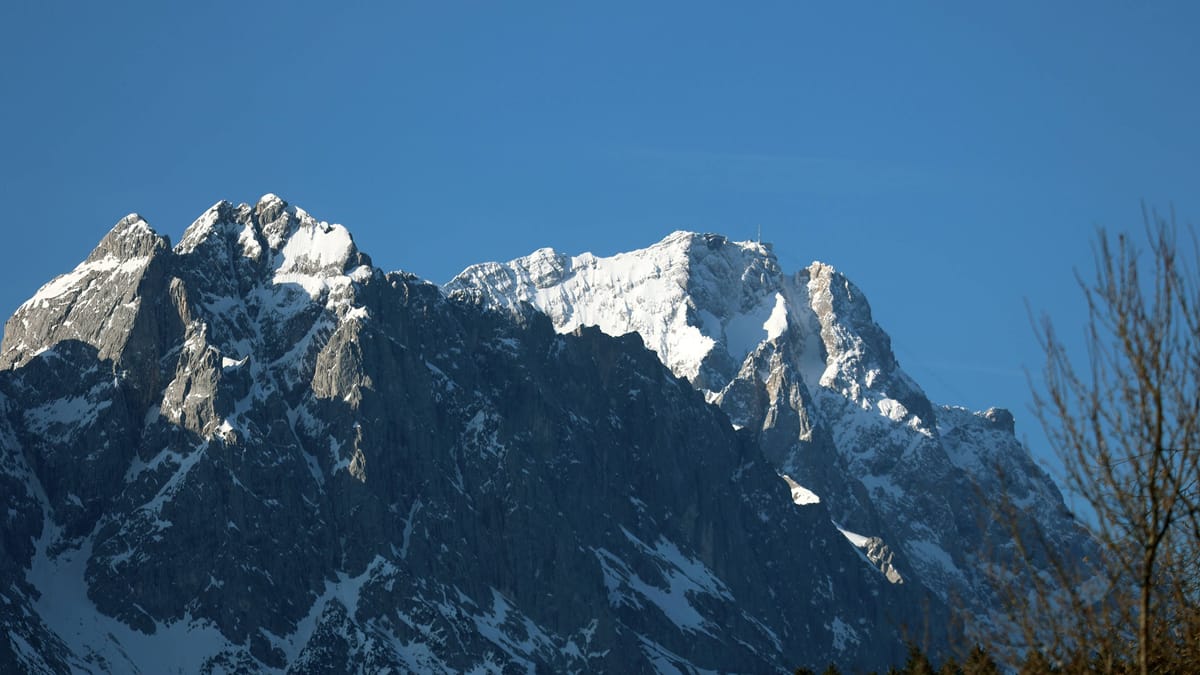19-Jähriger stürzt auf Zugspitze in den Tod – vor Augen seines Freunds