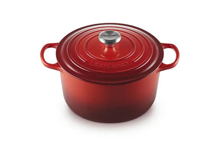 Le Creuset pinch bowls, Dutch ovens, and dinnerware sets are up to 40% ...