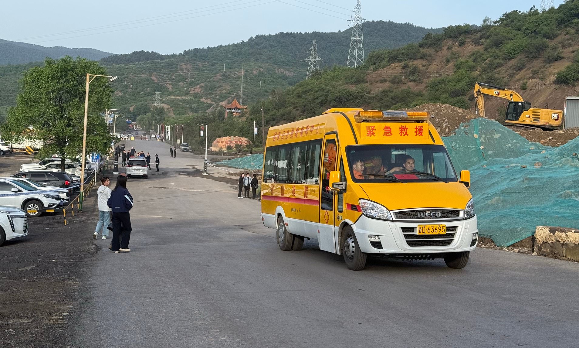 Chinese coal mine explosion death toll jumps to 90 as Xi Jinping urges ...