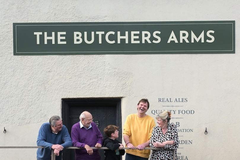 400-year-old Somerset pub left lying empty transformed into library