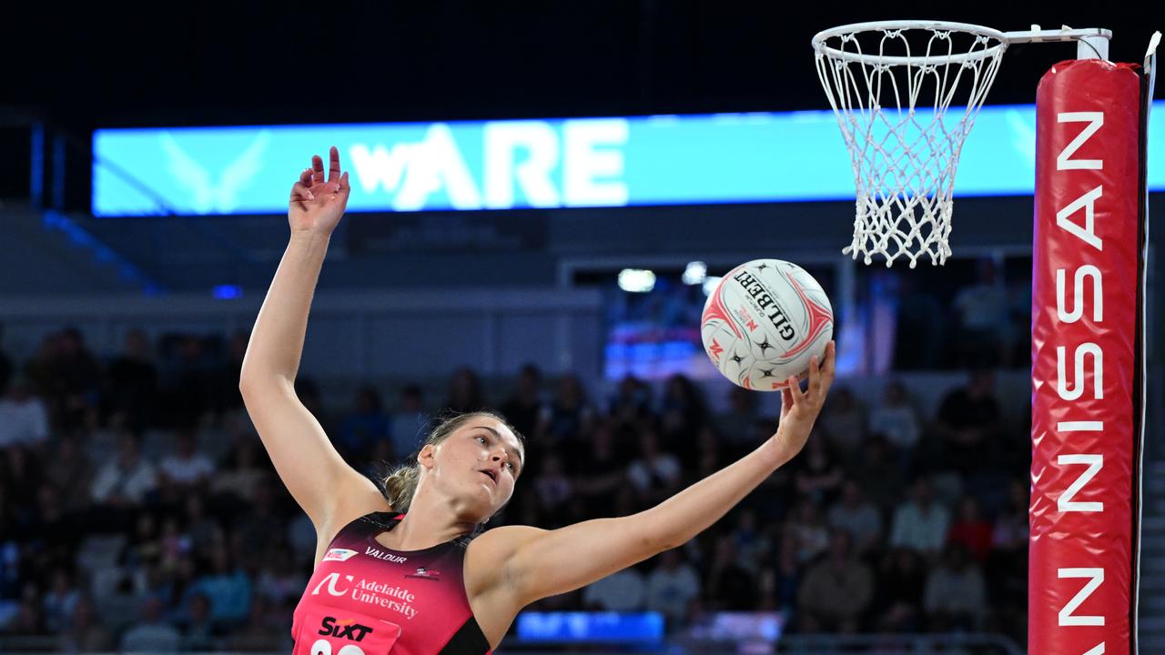 Thunderbirds torch Giants in netball record-breaker