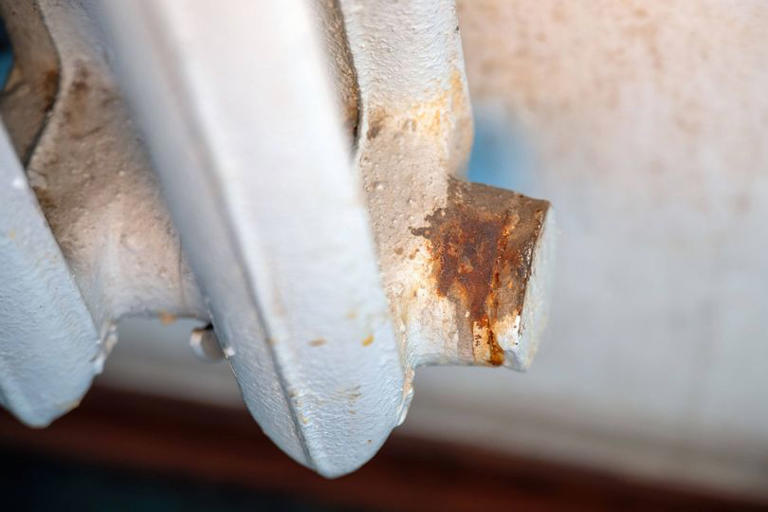 Remove stubborn rust from bathroom radiators with 1 simple cleaning item