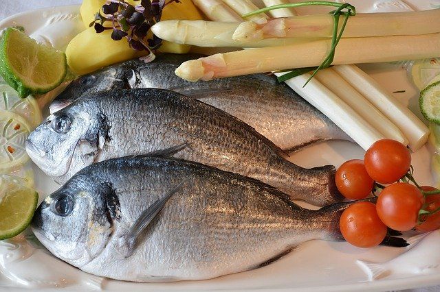 Ikan ini ternyata bisa picu masalah kesehatan mematikan jika masih ...