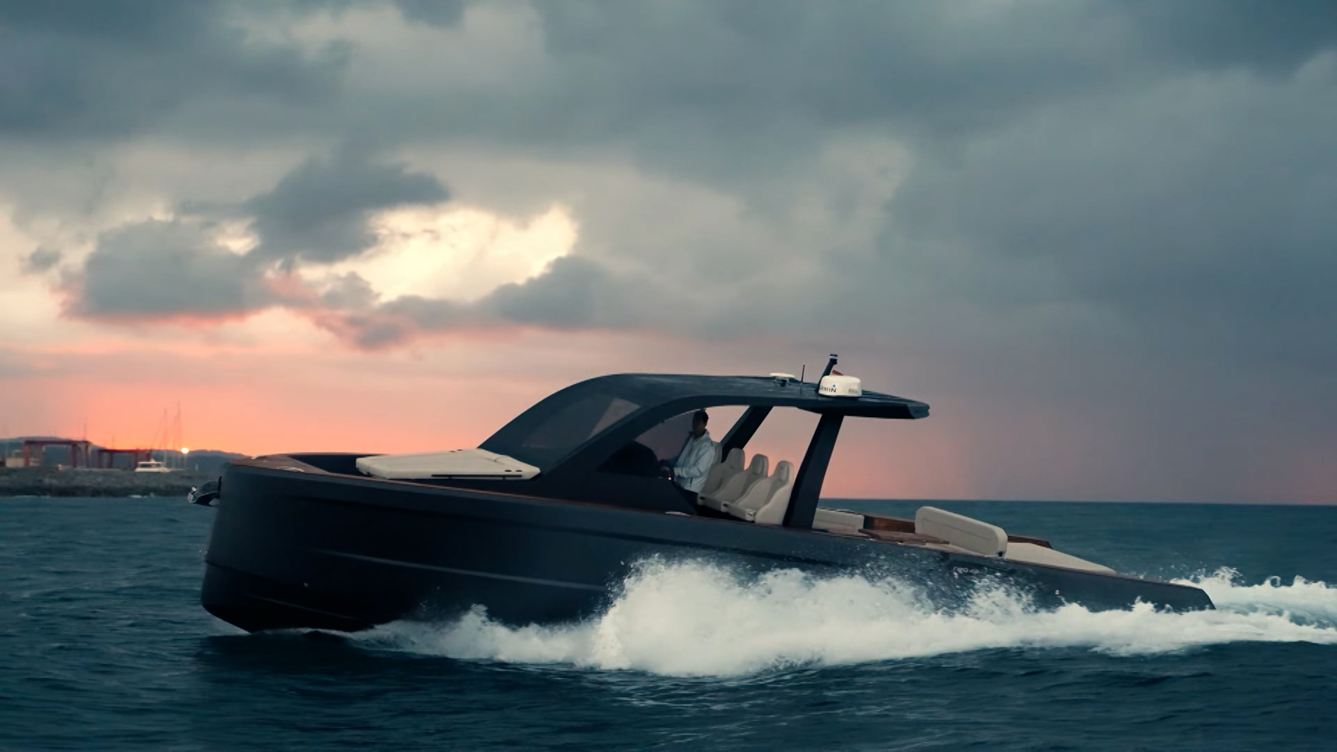 El arte del lujo en el mar: Explorando los yates Maxim