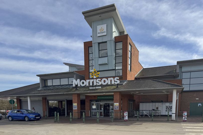 Morrisons trials AI-powered trolleys at UK supermarket in technology first