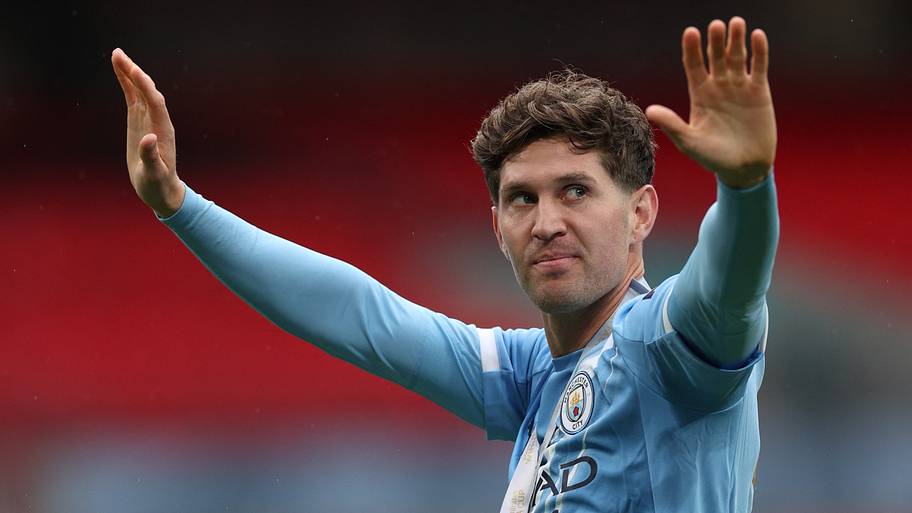 Bayern Munich not planning move for Manchester City defender