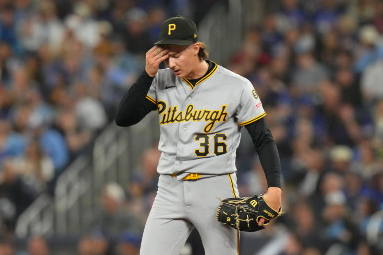 Blue Jays beat the Pirates 6-2 for their 3rd straight victory