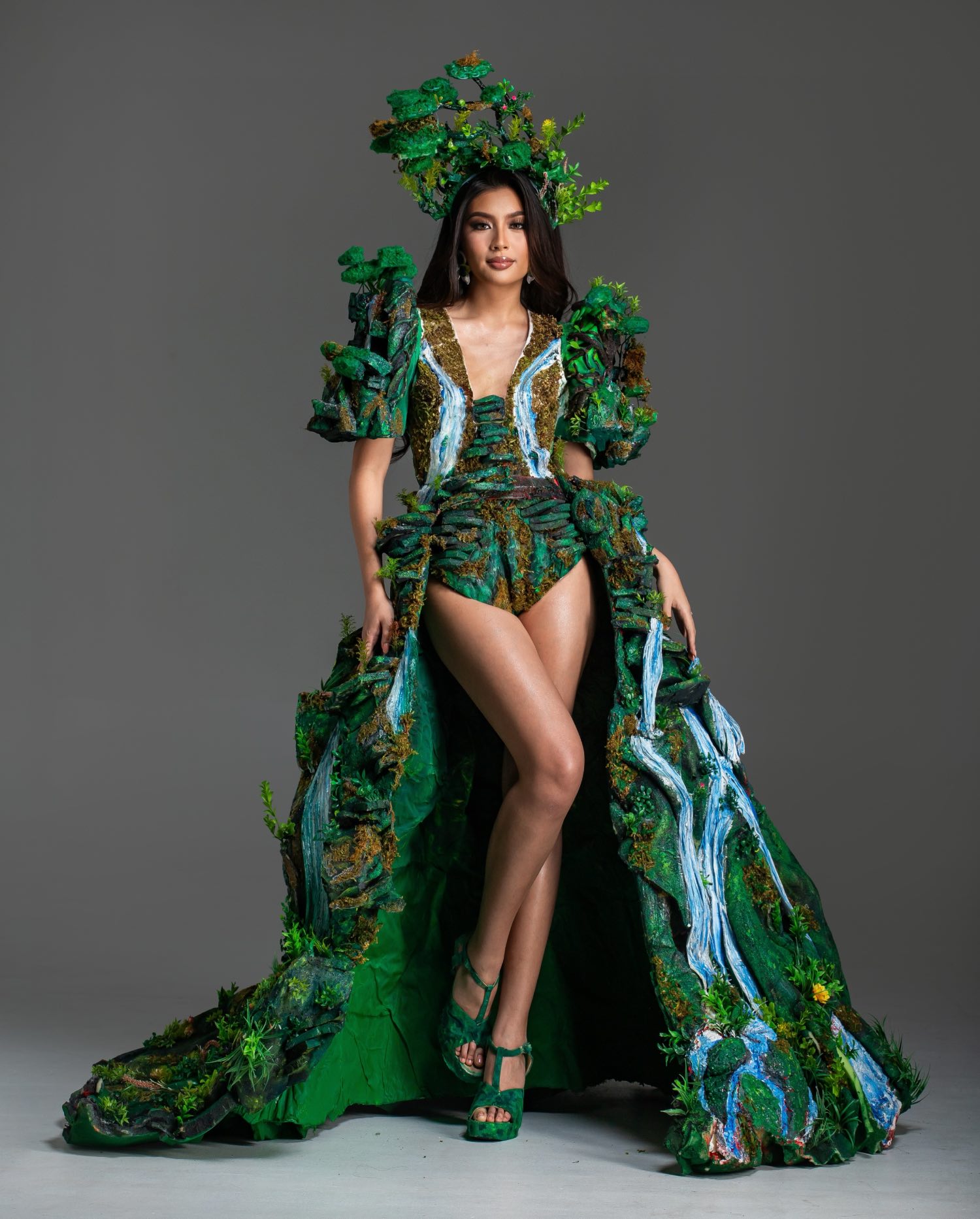 Look: PH's Gabbi Carballo wears a Sierra Madre-inspired national ...