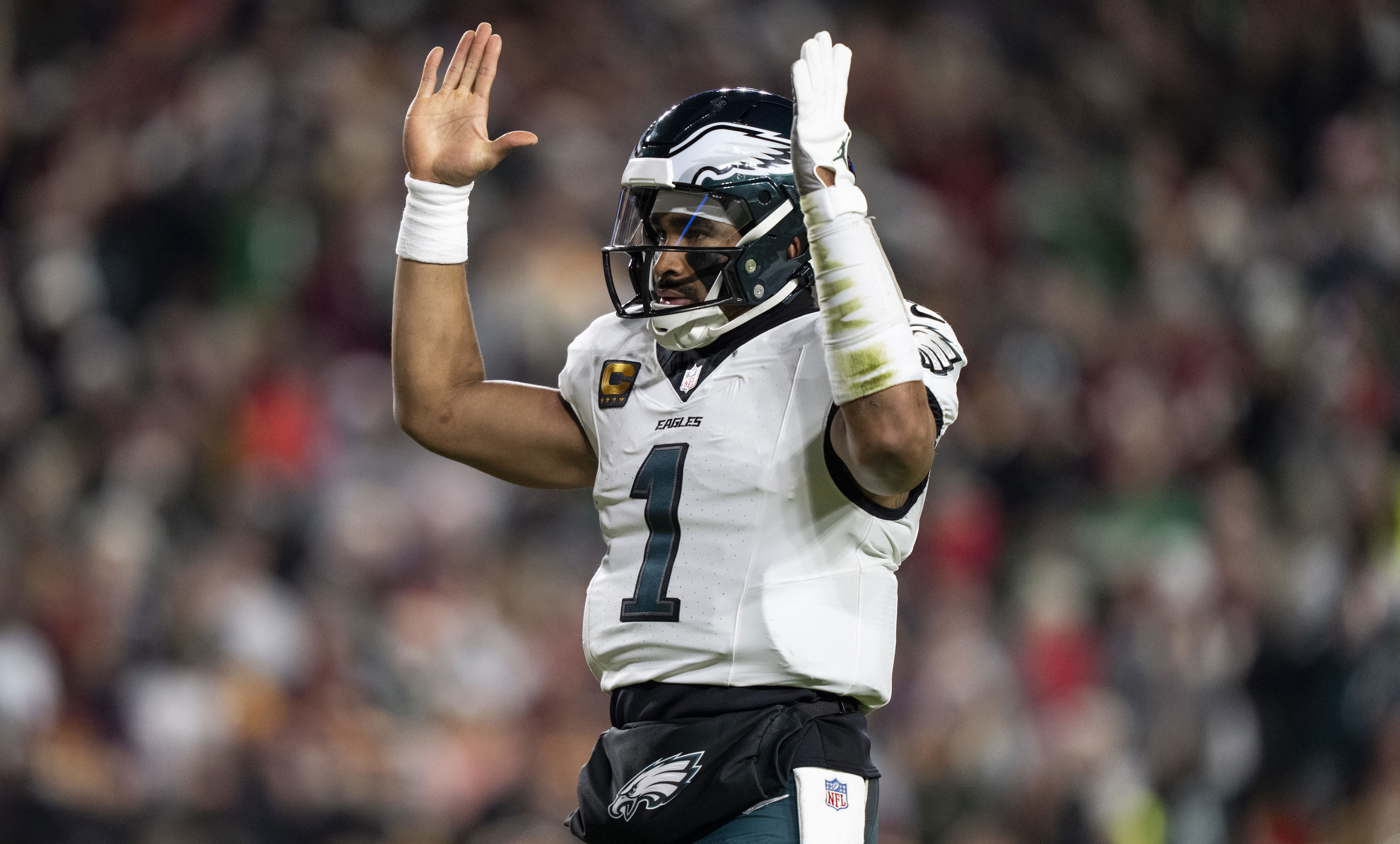 Jalen Hurts, new Eagles OC getting off on the right foot