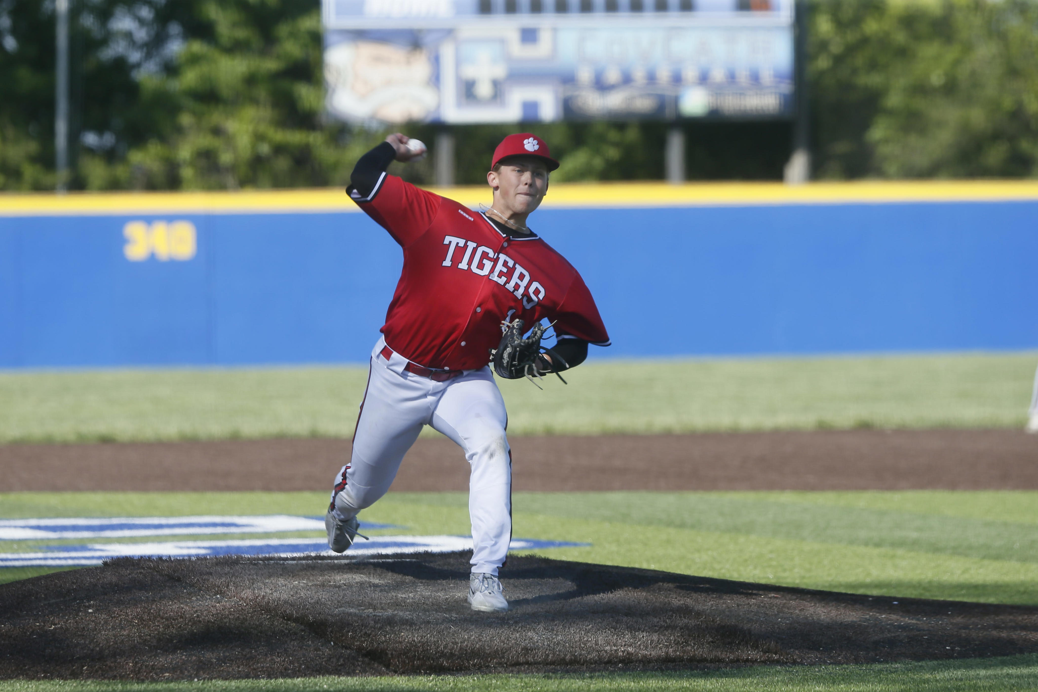 True's two RBIs, Carlisle shutout give Beechwood regional title