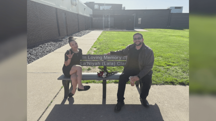 Bench honoring La’Niyah Clark installed in Illinois