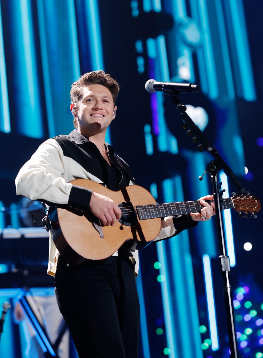 Niall Horan releases emotional song about late One Direction bandmate ...