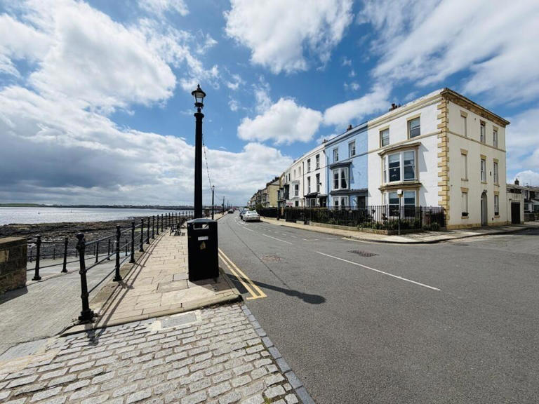 Take a look inside this Grade II listed Georgian terrace house in ...
