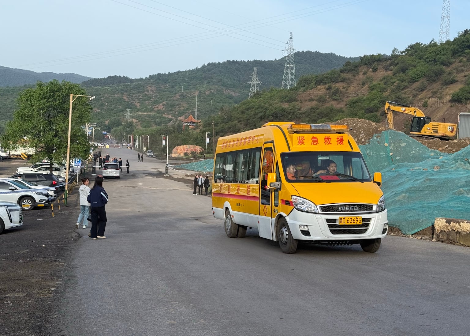 Dozens killed in Chinese coal mine explosion