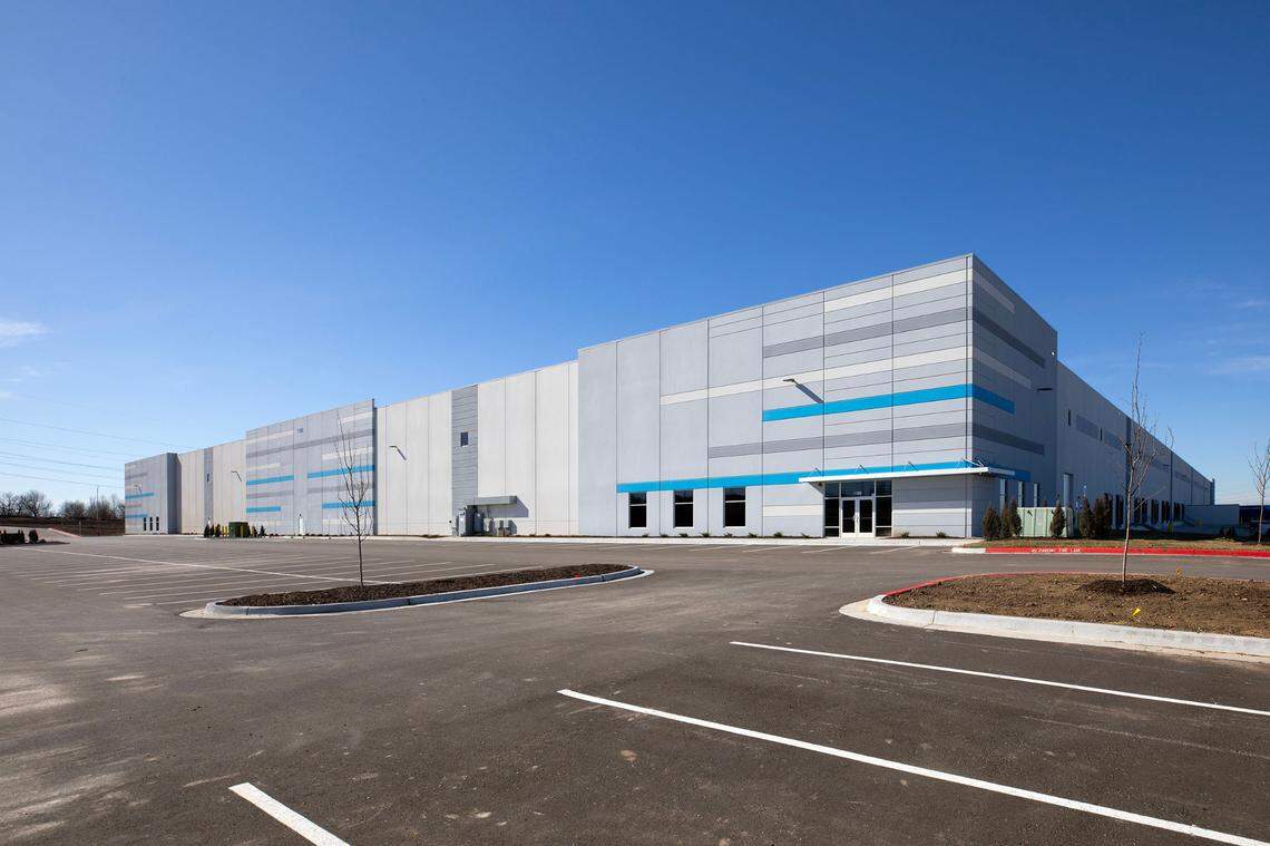 Plastic packaging company eyes large manufacturing facility in Lee's Summit