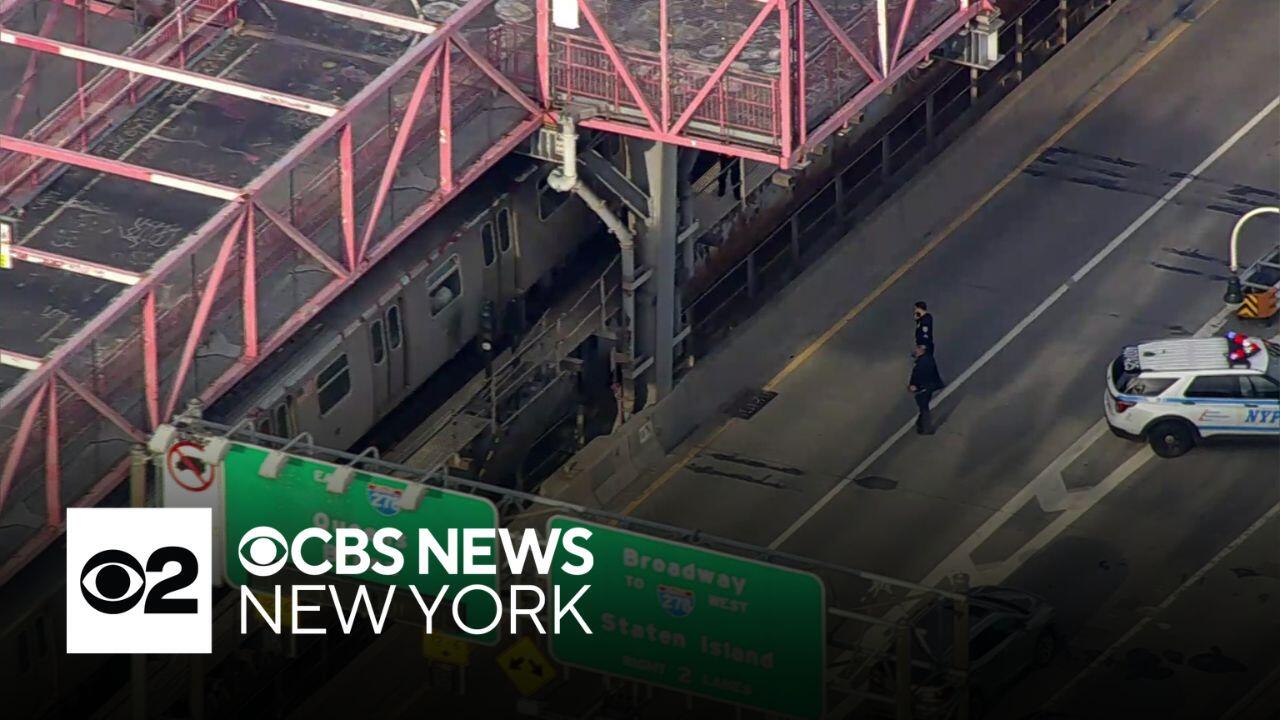1 dead, 1 critically hurt in incident on Williamsburg Bridge