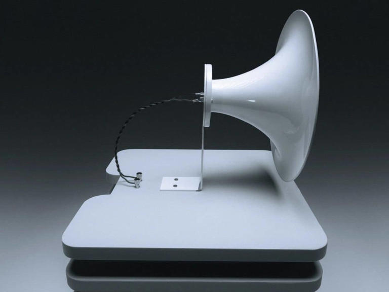 Kouros Maghsoudi x Silence Please is unlike any speaker you’ve ever seen