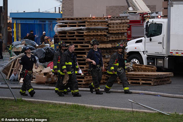 Explosion at NYC shipyard leaves one dead and 37 injured after workers ...