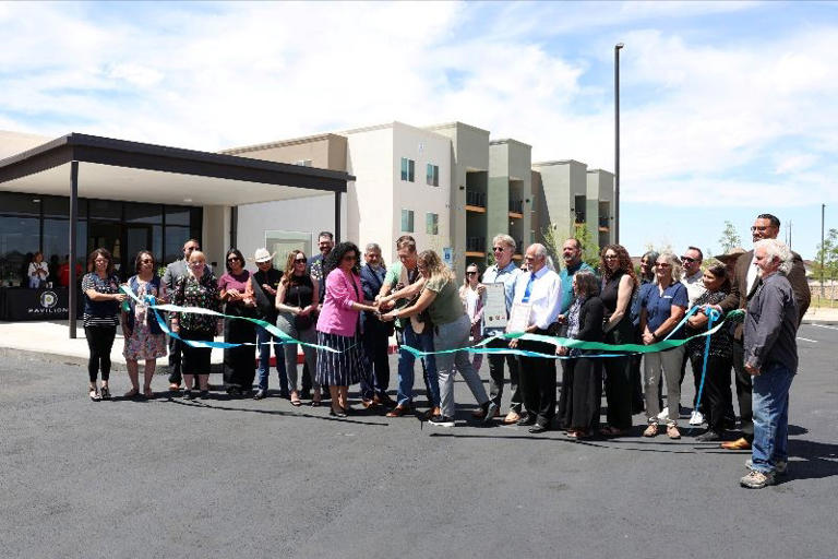 Las Cruces celebrates new affordable housing complex