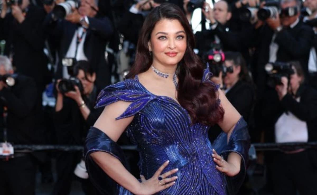 1,500 hours, thousands of crystals: How Aishwarya Rai's first Cannes ...