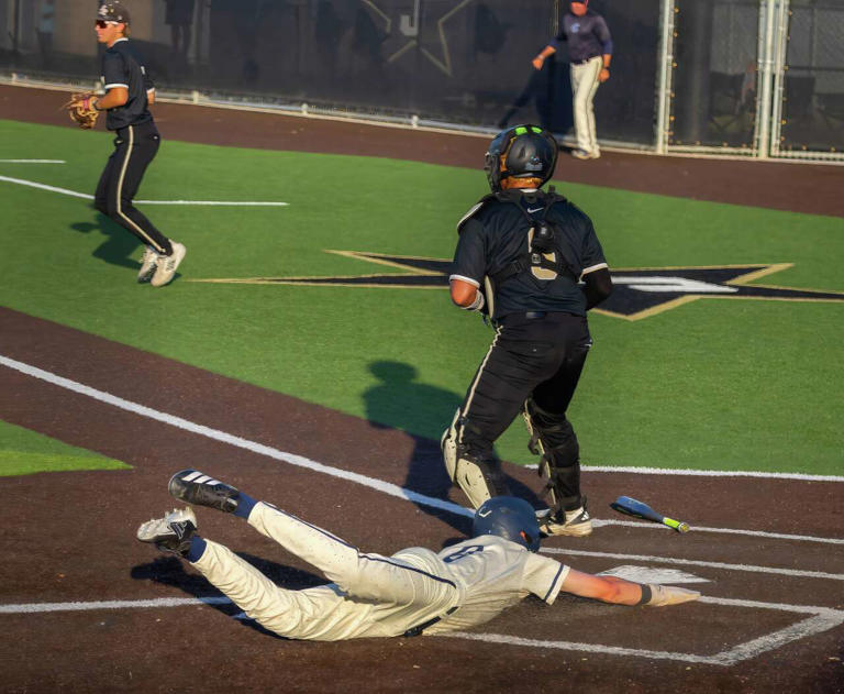 Boerne Champion downs Leander Rouse to even baseball state quarterfinal ...