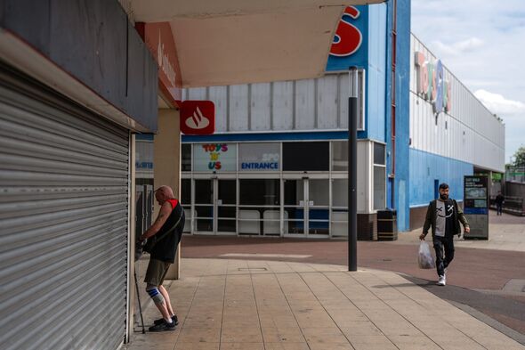 Labour slammed for 'killing the high street' as experts warn of fresh ...