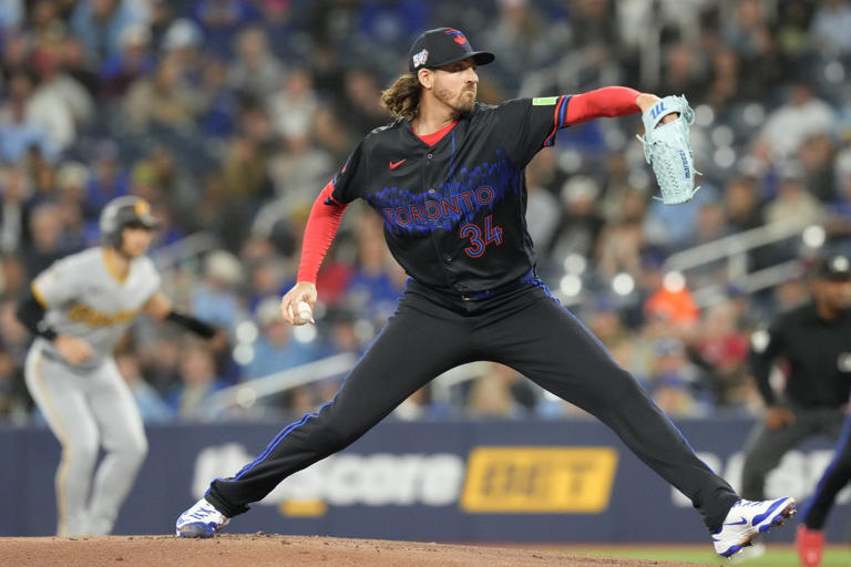 With reinforcements coming, Blue Jays show signs that they're returning ...