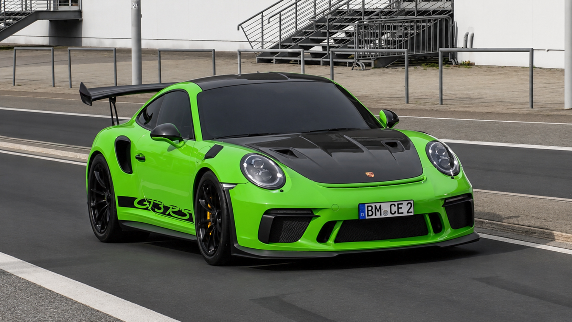 $250,000 Porsche GT3 RS with eye-catching body design
