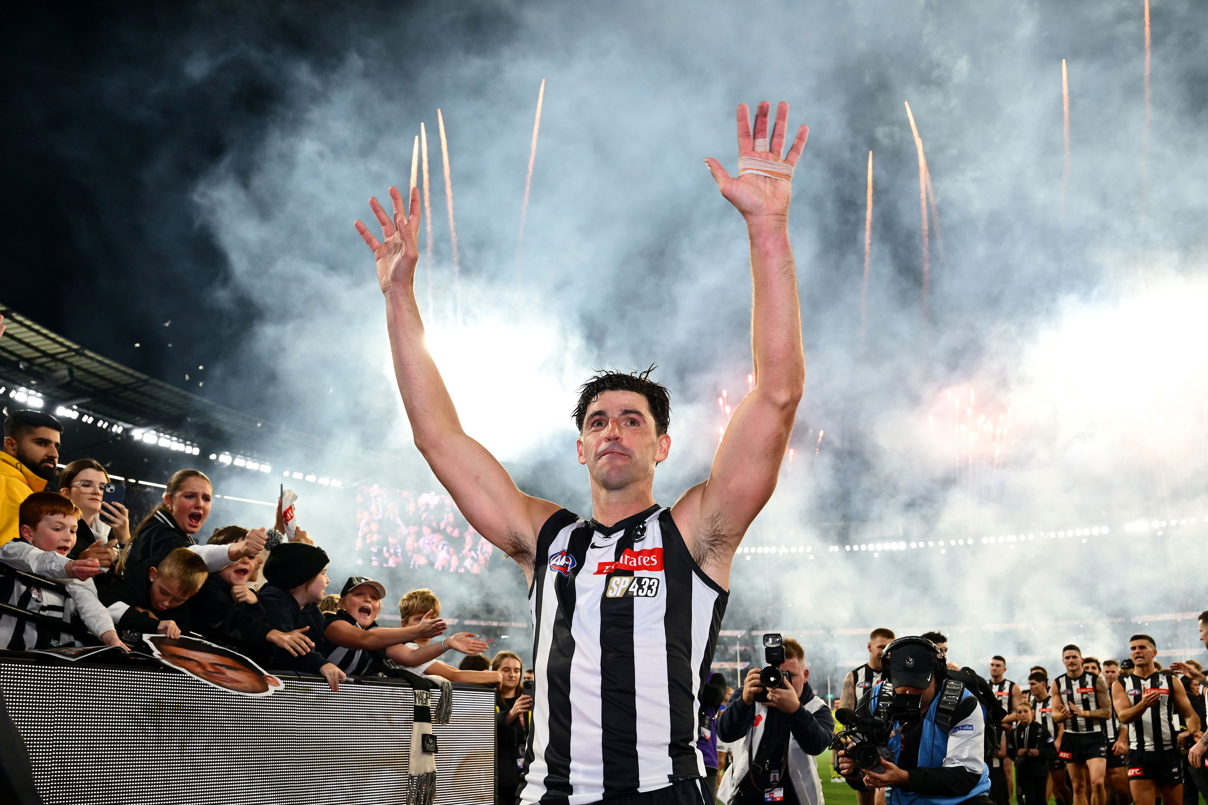 Gutting injury, heated melee cap Pies win in record Pendlebury game