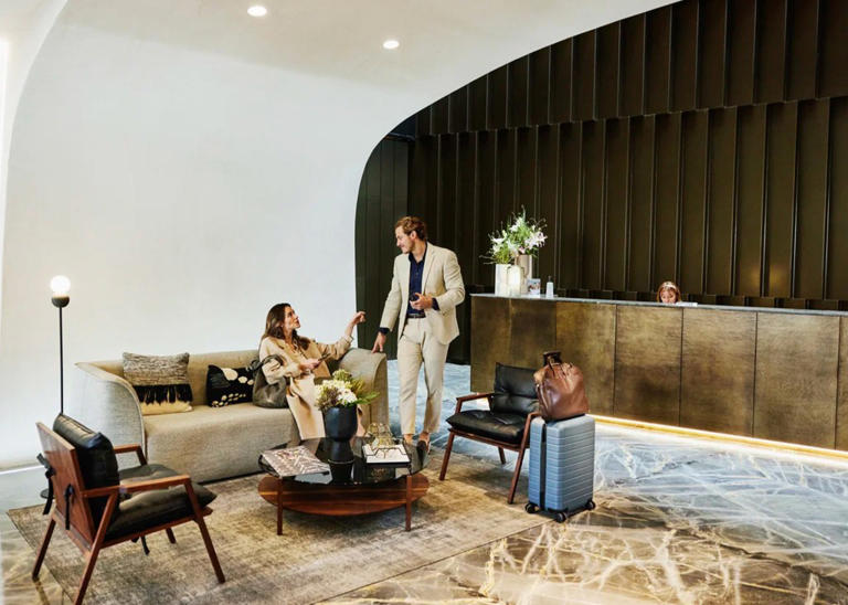 $1 upgrade? Why basic economy passengers are getting VIP lounge access