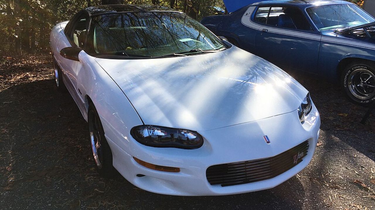 8 1990s cars that became icons for an entire generation