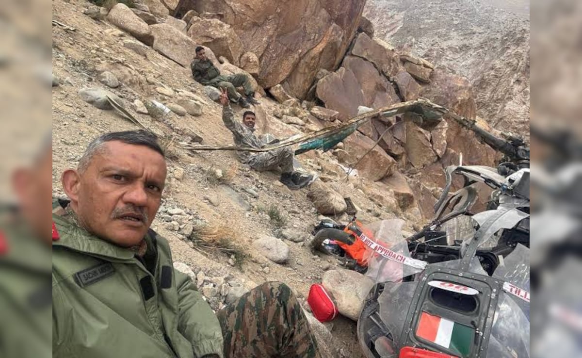 Three Indian Army officers escape injury after Cheetah helicopter ...