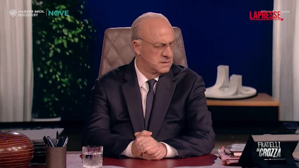 Crozza/De Luca e i suoi anni da sindaco di Salerno: “Vorrei elargire un ...