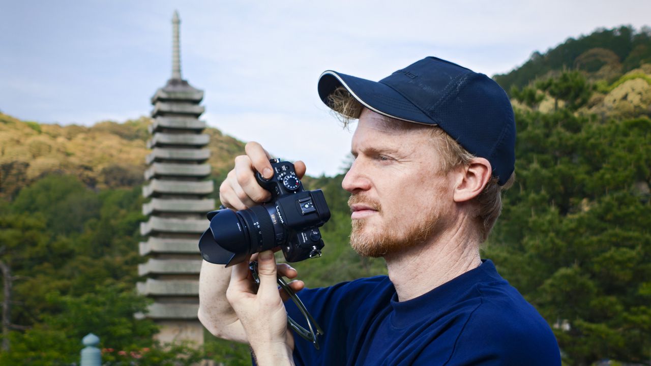 I tried the world’s first mirrorless camera — here's how the Lumix G1 ...